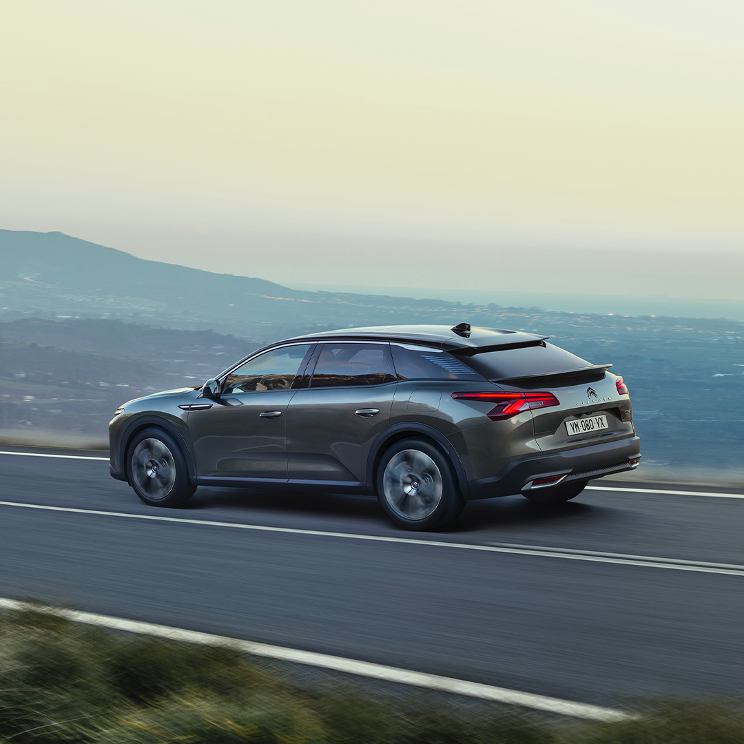 Η Citroën αποκάλυψε το νέο crossover C5 X - FleetNews