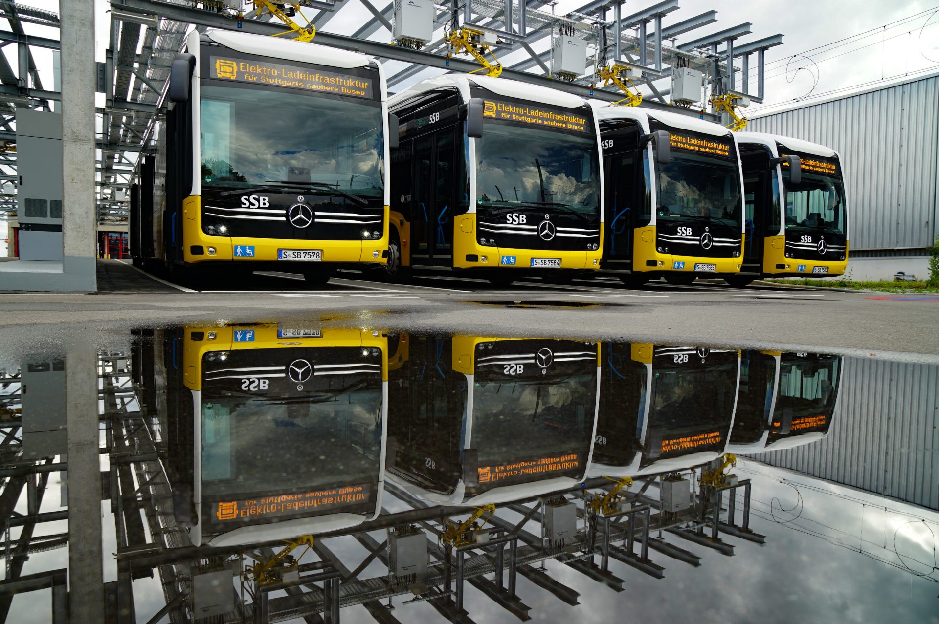 Daimler Buses: Υποδομή φόρτισης στη Στουτγάρδη - FleetNews